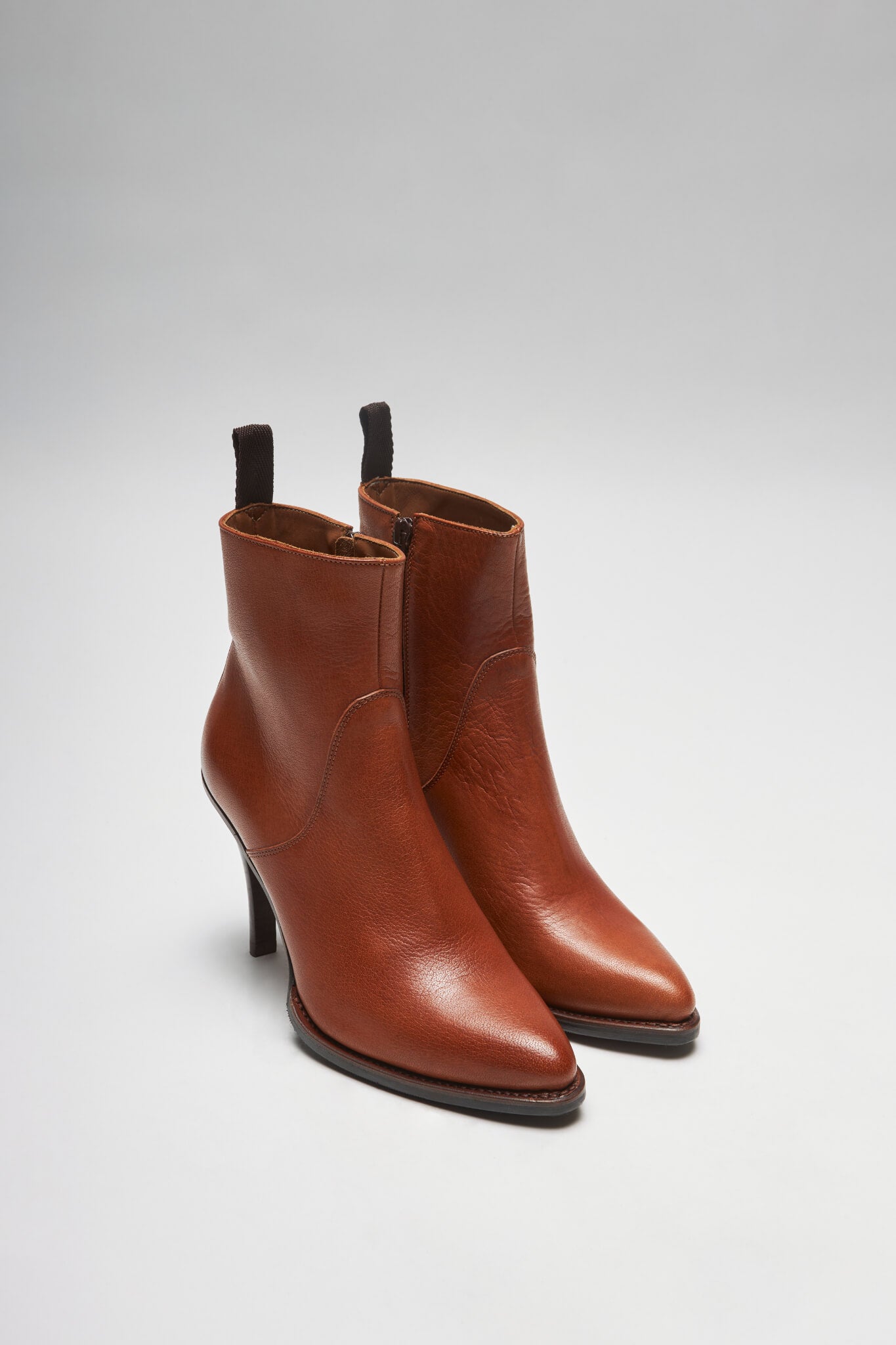 EVA Cuero – FB Fashion Boots